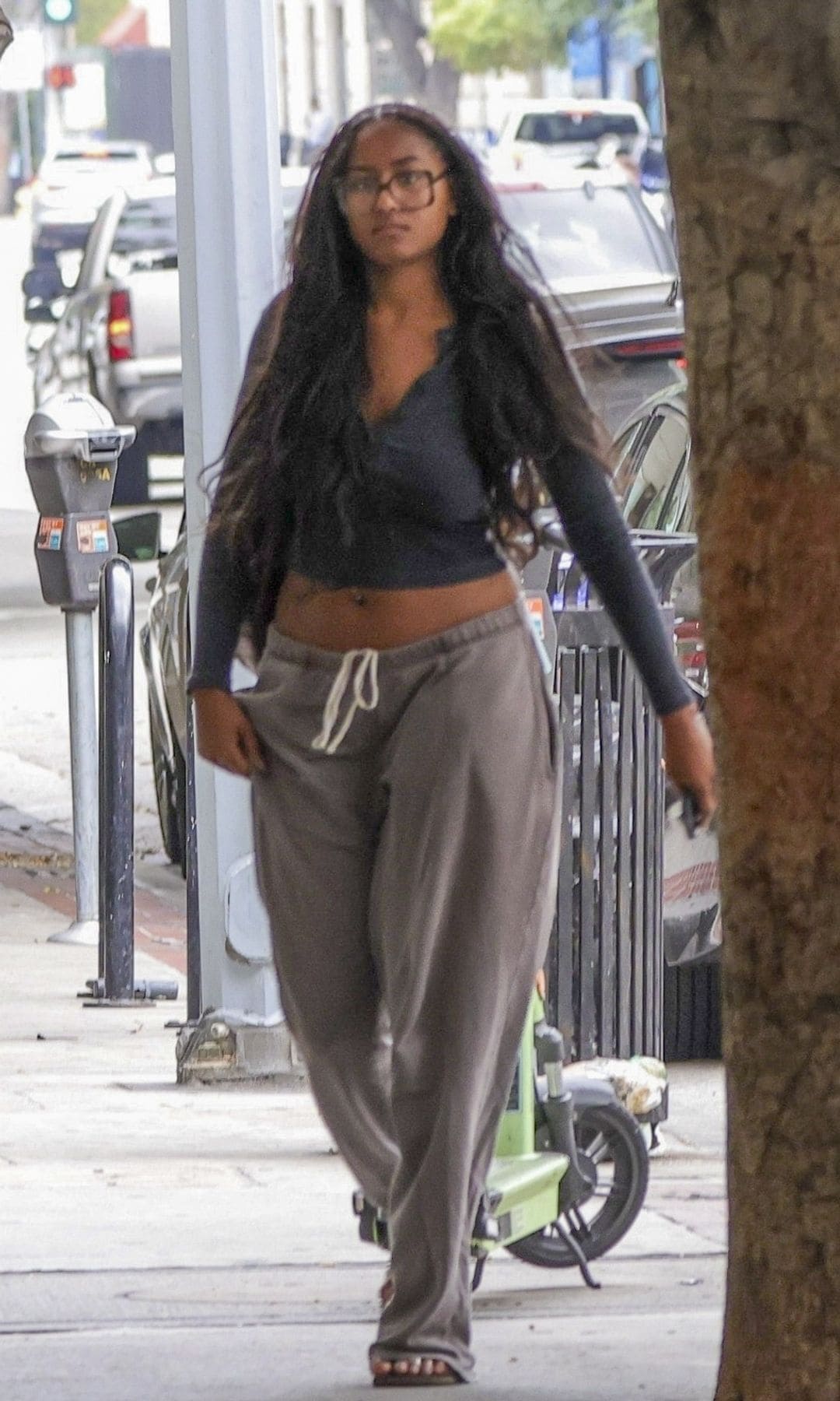 Sasha Obama looks cool and sporty in a crop top and sweatpants combo