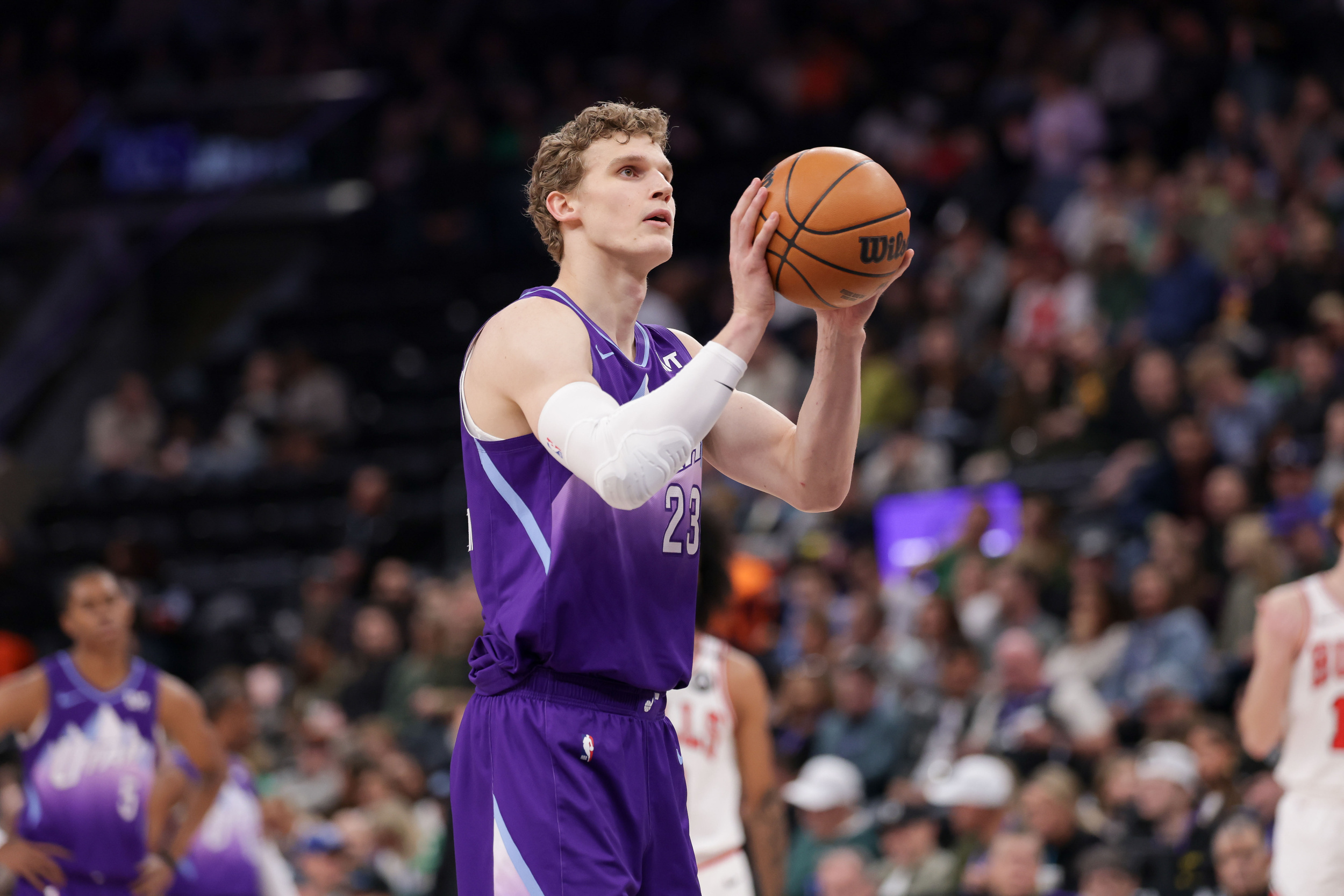 Jazz Exec Issues Statement On Lauri Markkanen’s Future In Utah