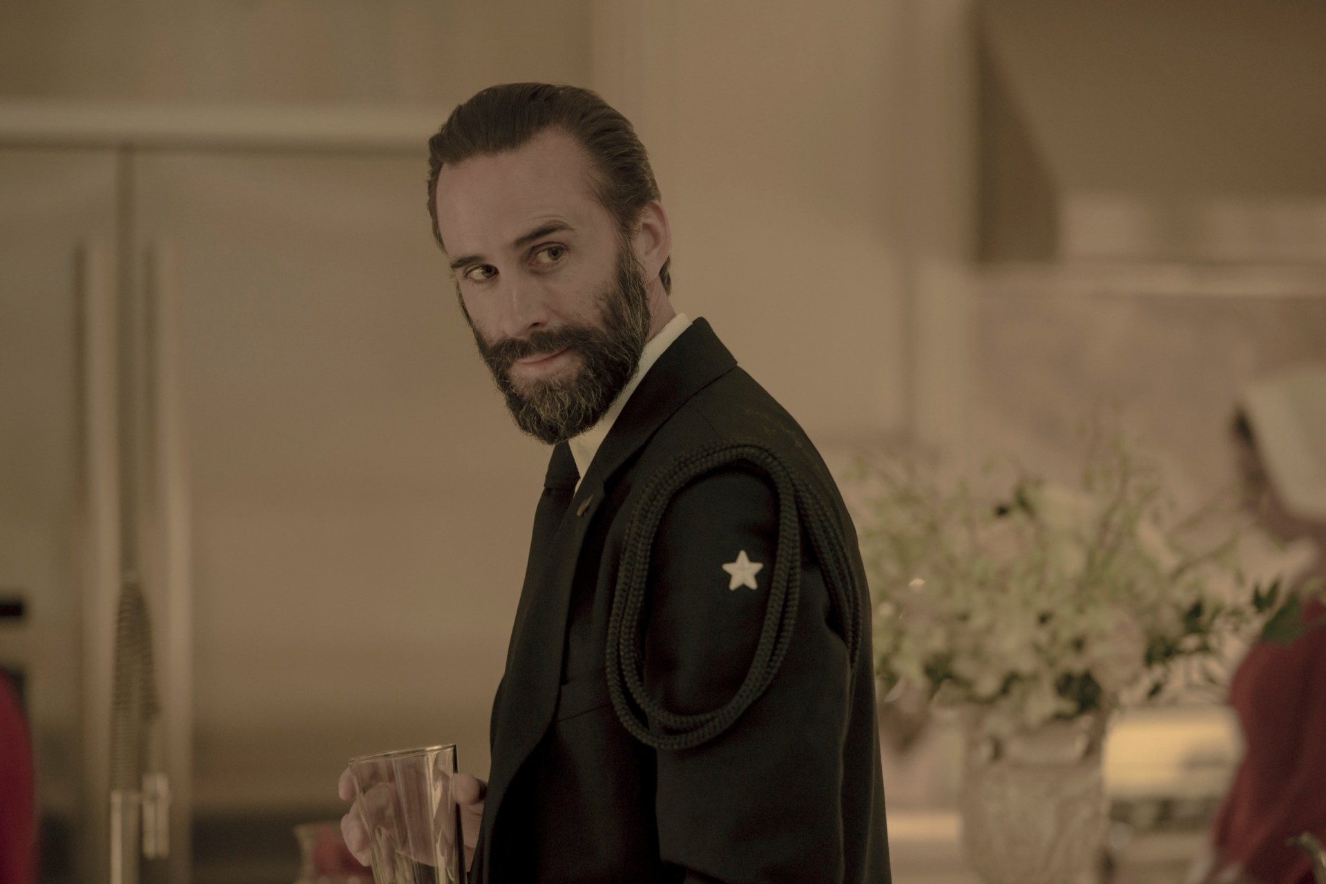 Joseph Fiennes held woman as she lay dying