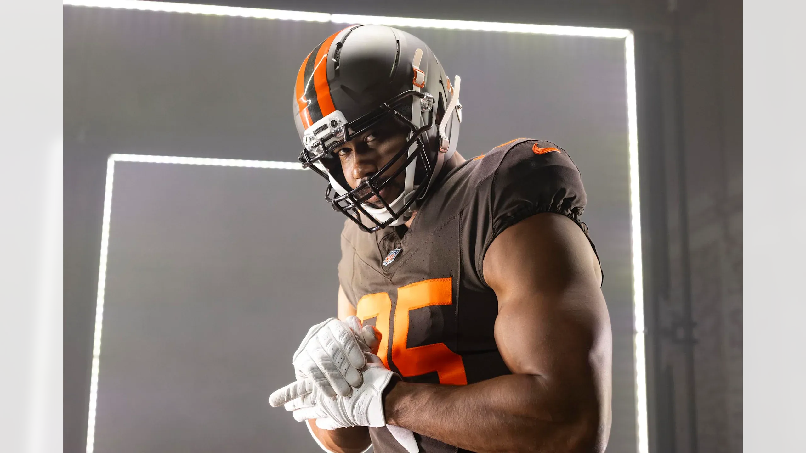 Browns reveal dates when new brown helmet will be worn