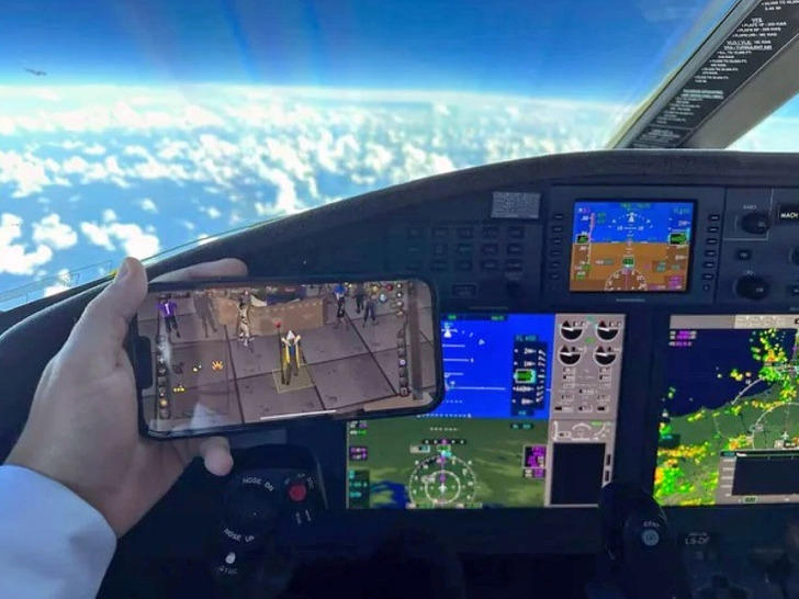 17 Photos That Reveal the Hidden Side of Well-Known Jobs (July 23, 2025)