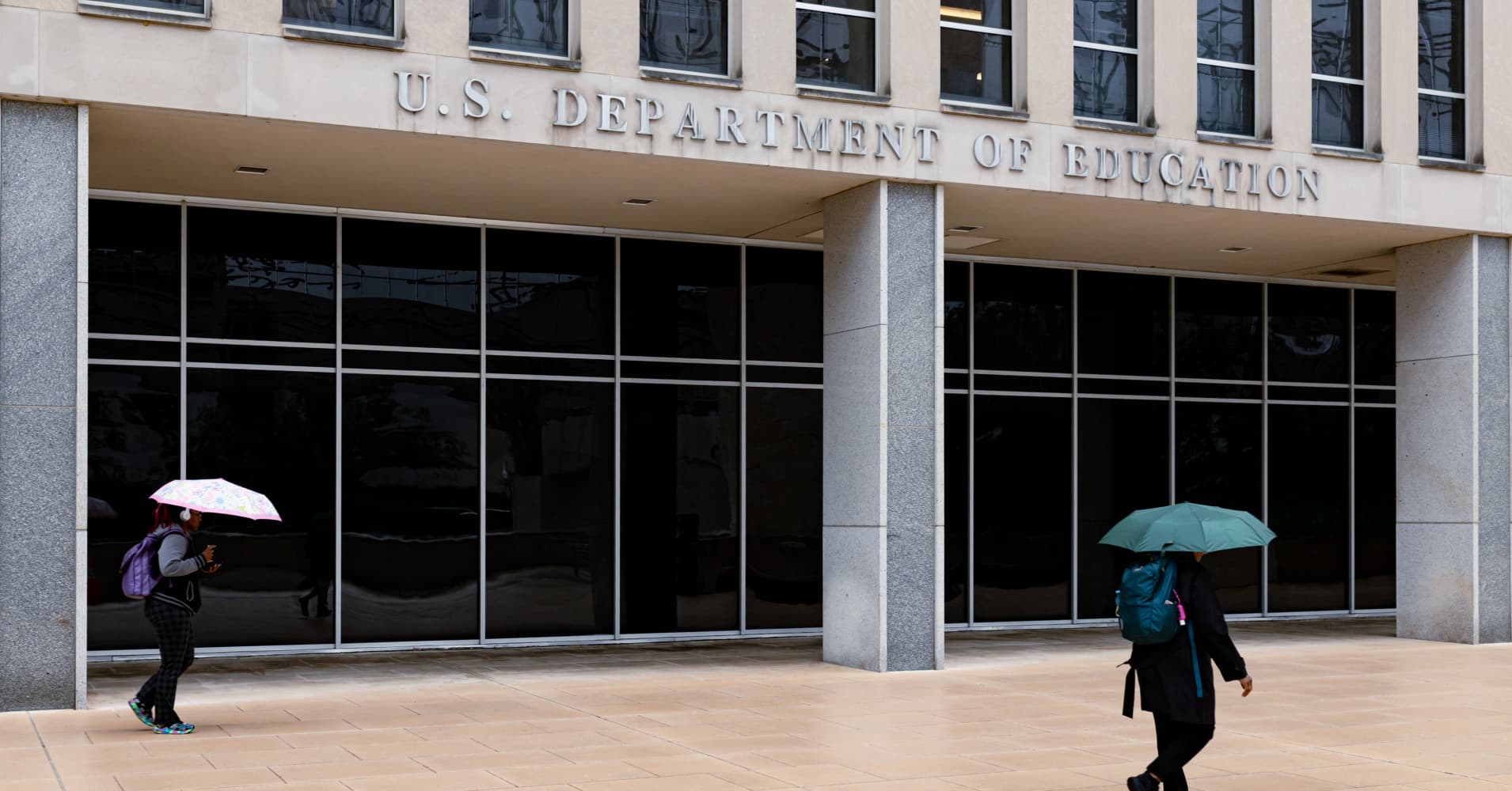 Student loan forgiveness paused for borrowers on IBR plan. Here's what ...