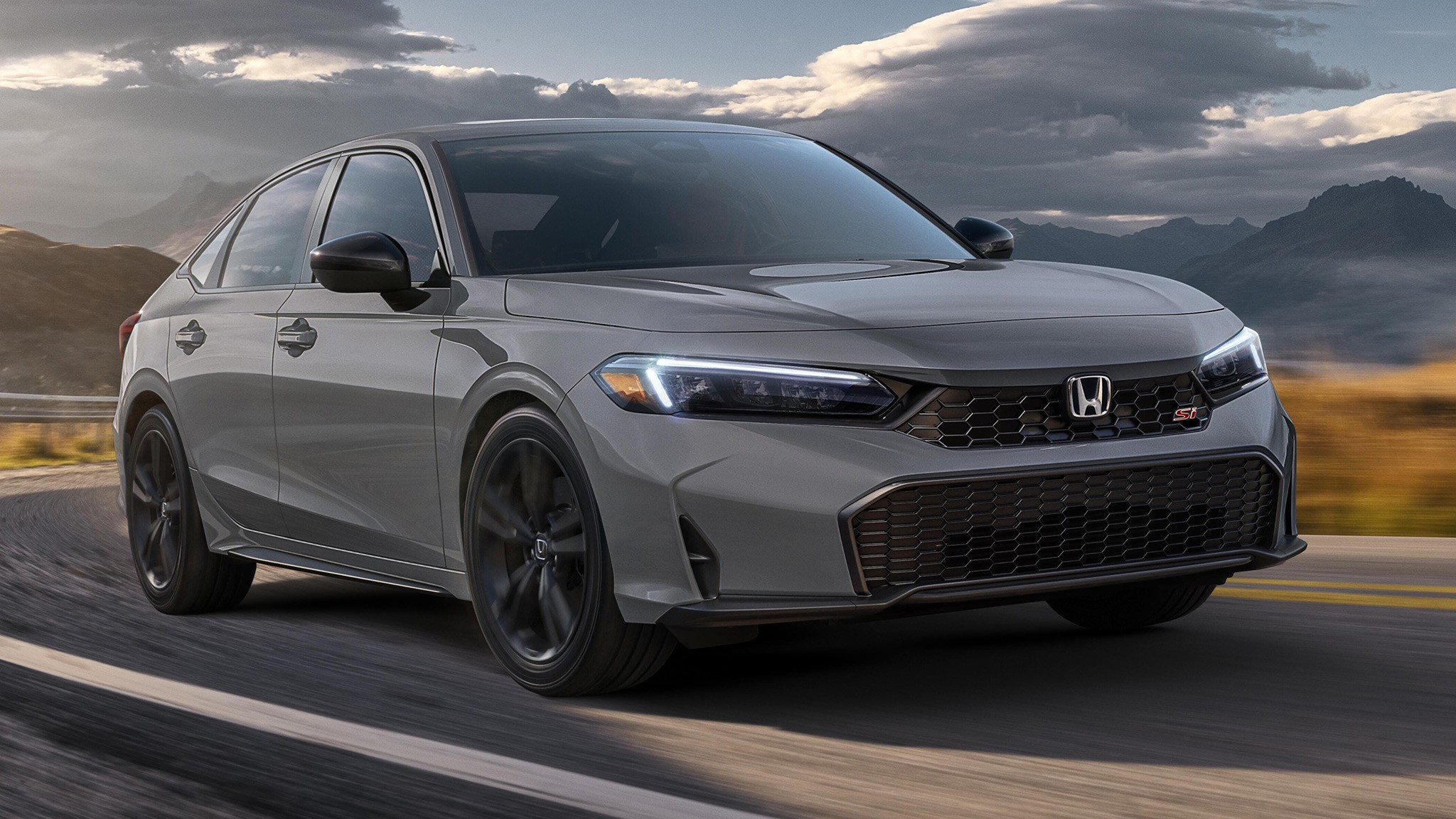 Fun, Affordable 2025 Honda Civic Si Still Exists, Still Has a Manual, and Gets Even Better