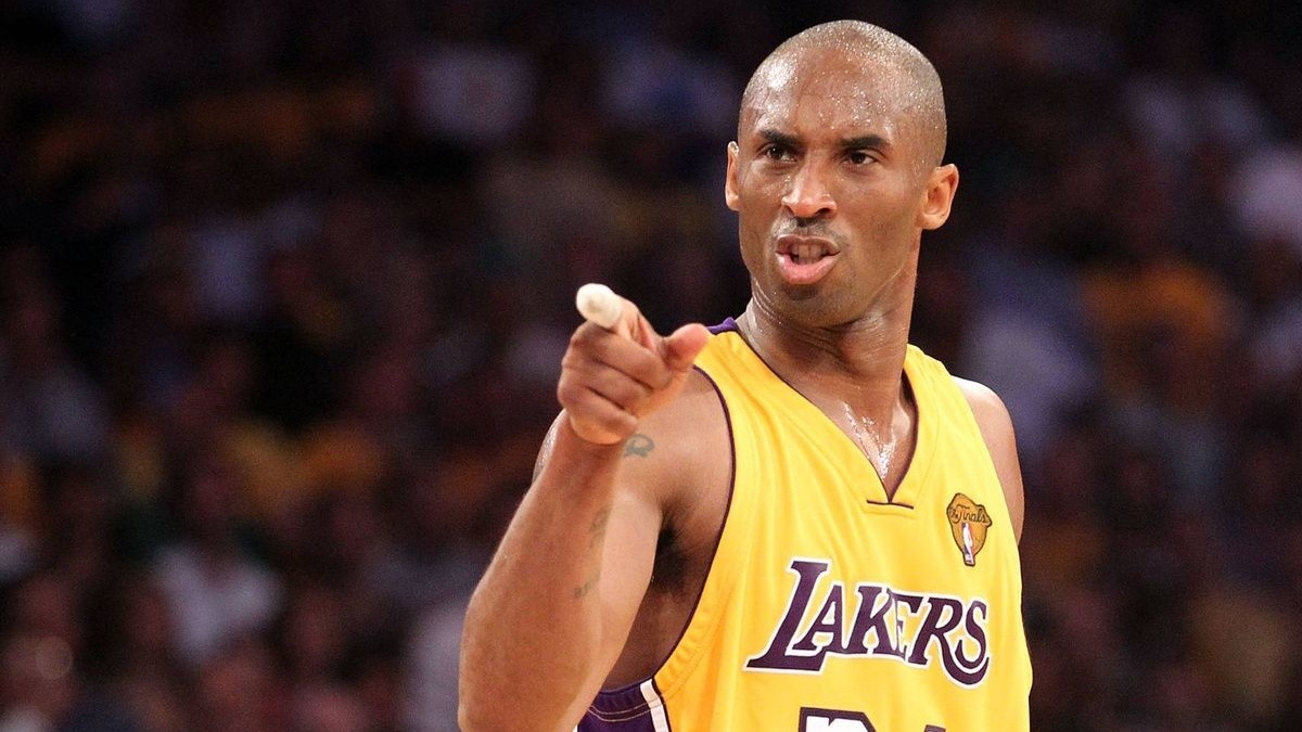 NBA: Dwyane Wade Blasts Popular Media Outlet for Leaving Kobe Bryant ...