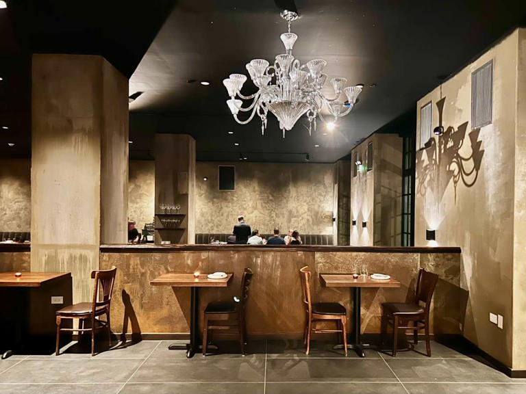 The Best Chicago Restaurants For A Birthday Dinner