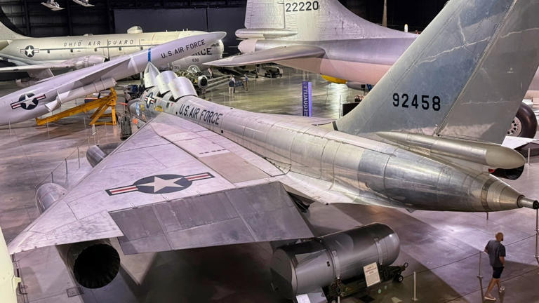 The B-58 Hustler was the first Mach 2 bomber in US history — Strategic ...