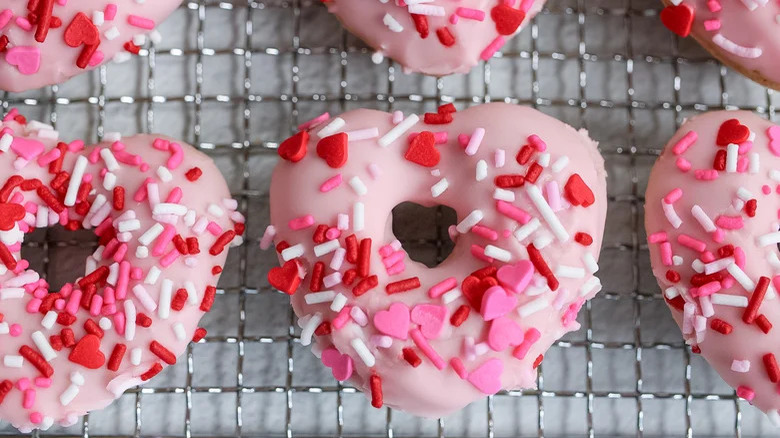 15 Best Donut Recipes To Satisfy Your Sweet Tooth