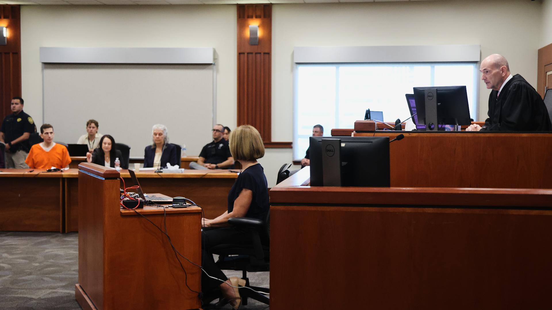 KING 5's Mimi and Jake discuss who was in the courtroom and the ...