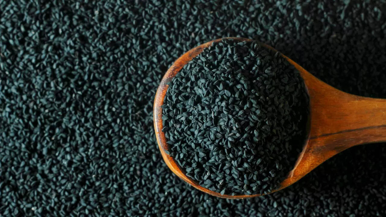 What happens when you consume black seeds, or kalonji, and how to add ...