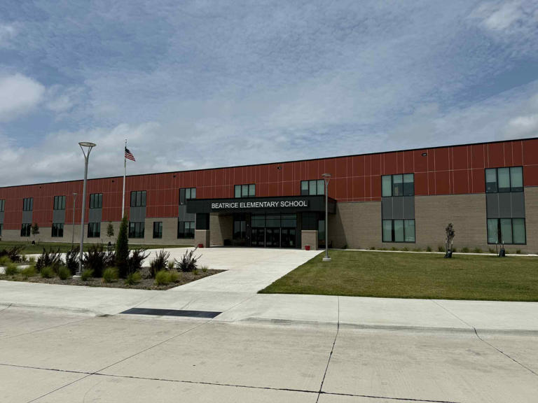 Beatrice community rallies to save afterschool program amid uncertainty ...