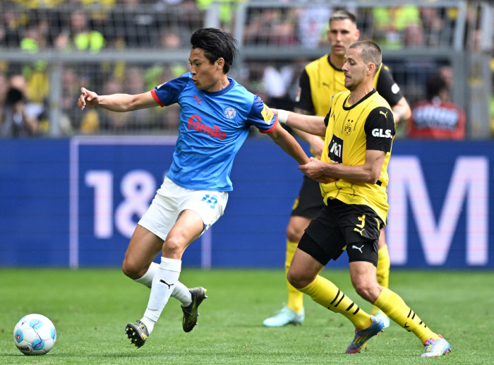 동아시안컵에서 떠오른 日 초대박 공격수 "EPL이 부른다"…복수 팀 관심 표명→책정된 이적료 1000만유로