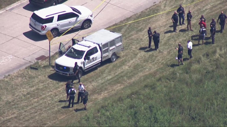 NE Ohio police officers shot during ambush; suspect is dead
