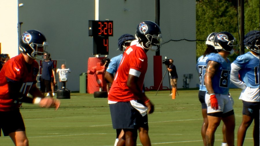 Tennessee Titans kick off training camp at Saint Thomas Sports Park