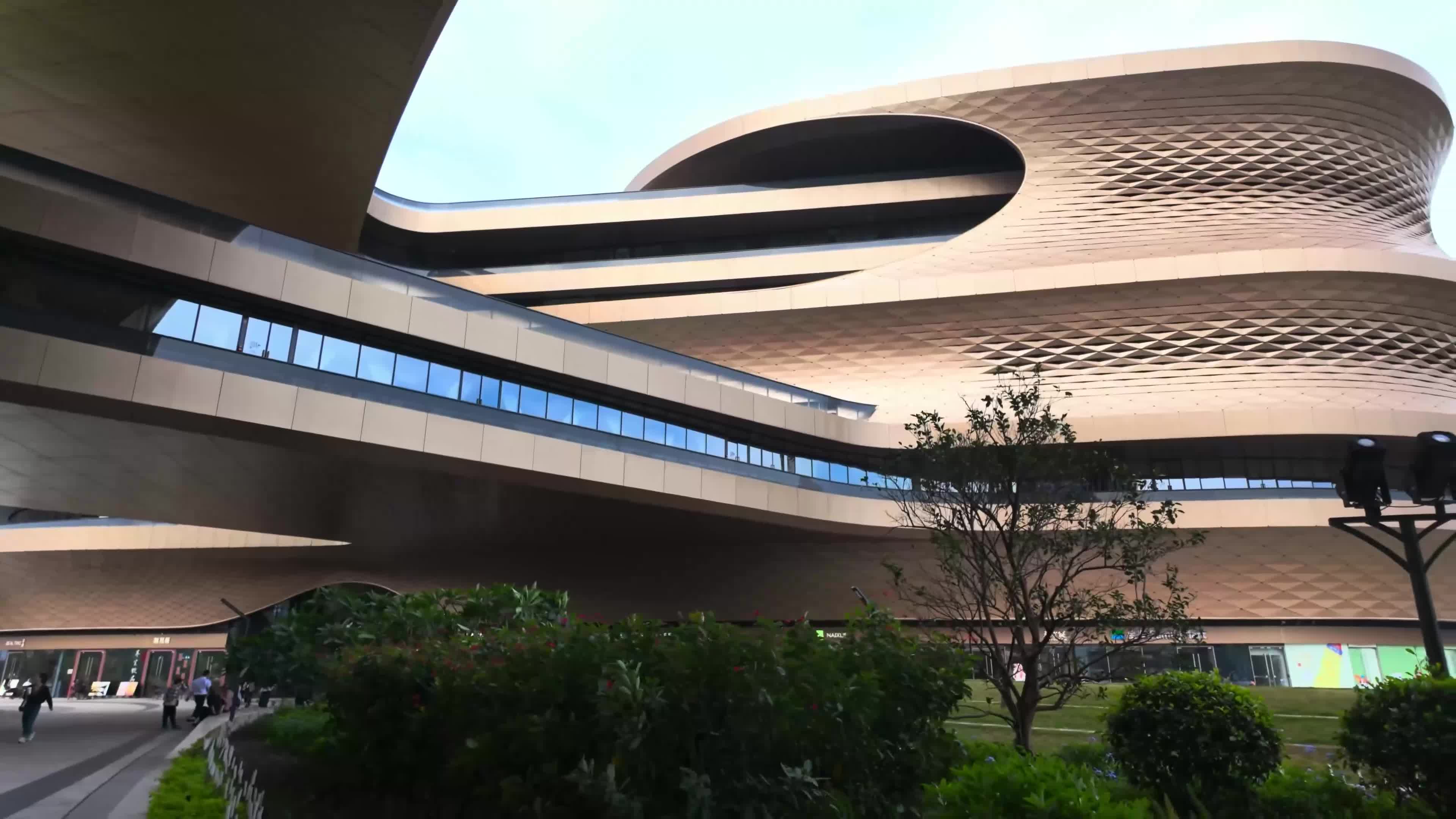 Construcción de edificios de oficinas en China (4K)