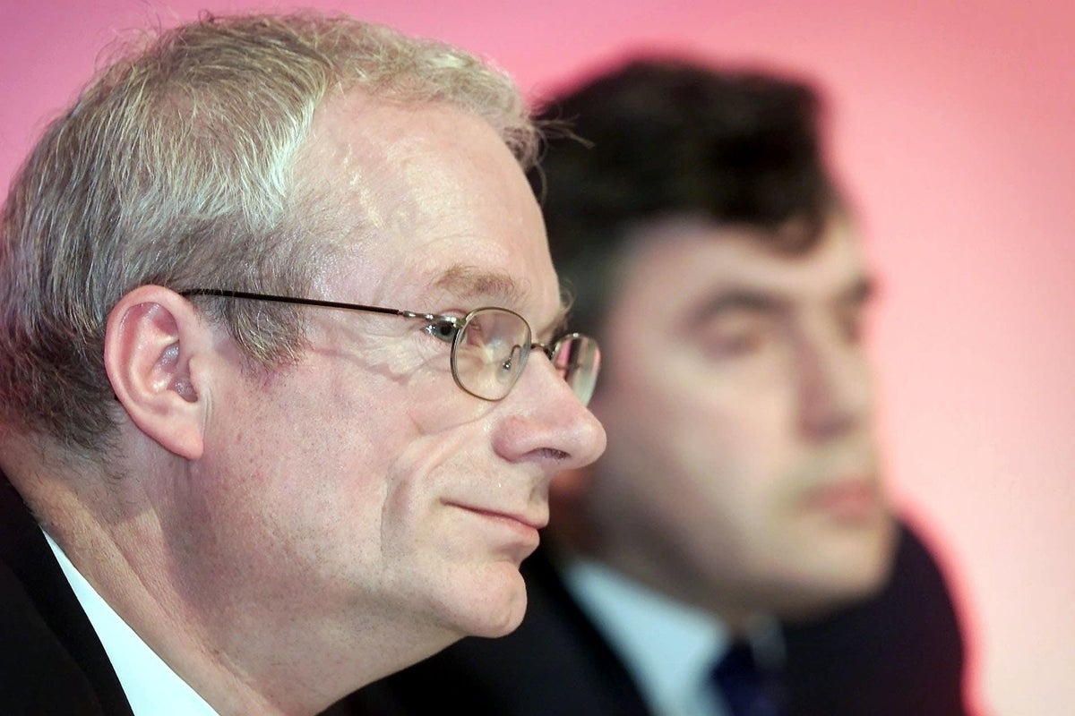 Former culture secretary Lord Chris Smith elected as Cambridge chancellor