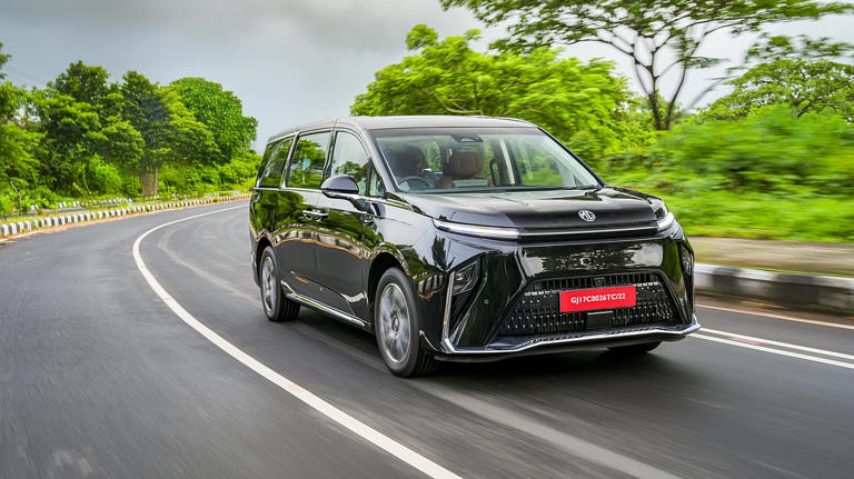 JSW MG Motor India Launches All-Electric MG M9 Presidential Limousine ...