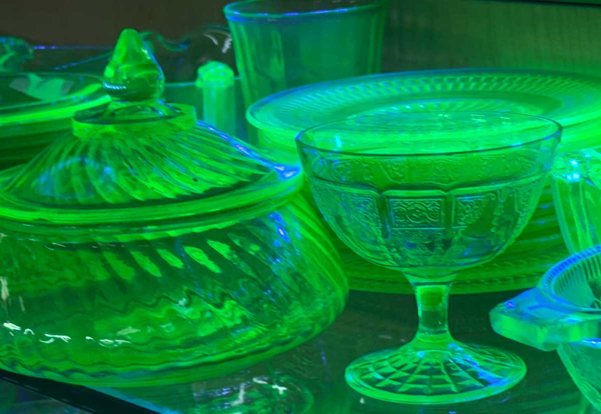 12 Valuable Uranium Glass Pieces