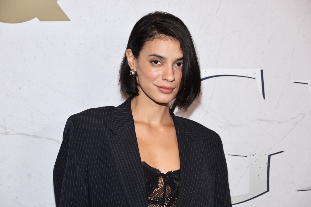 Laysla De Oliveira to Star in ‘Cowboy,' the Debut Feature From Midland ...