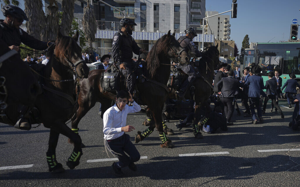 Police work to disperse ultra-Orthodox protests in Jerusalem, Bnei Brak