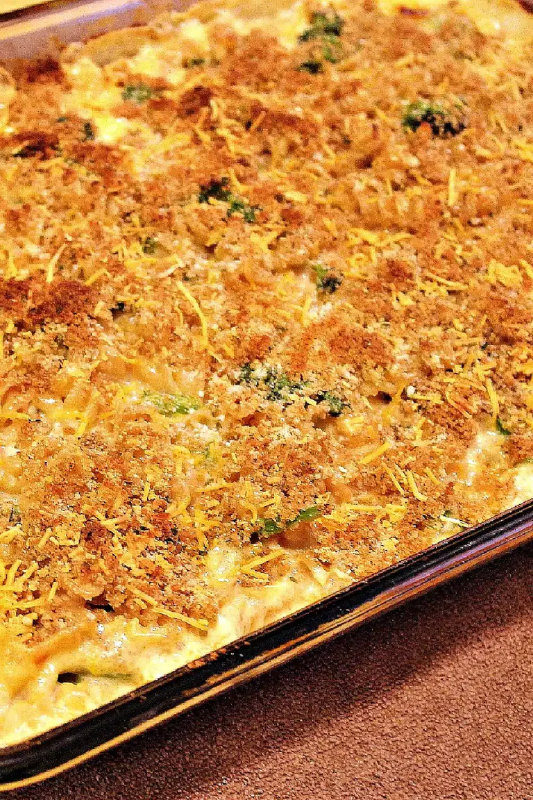 Cheesy cheddar broccoli bake casserole