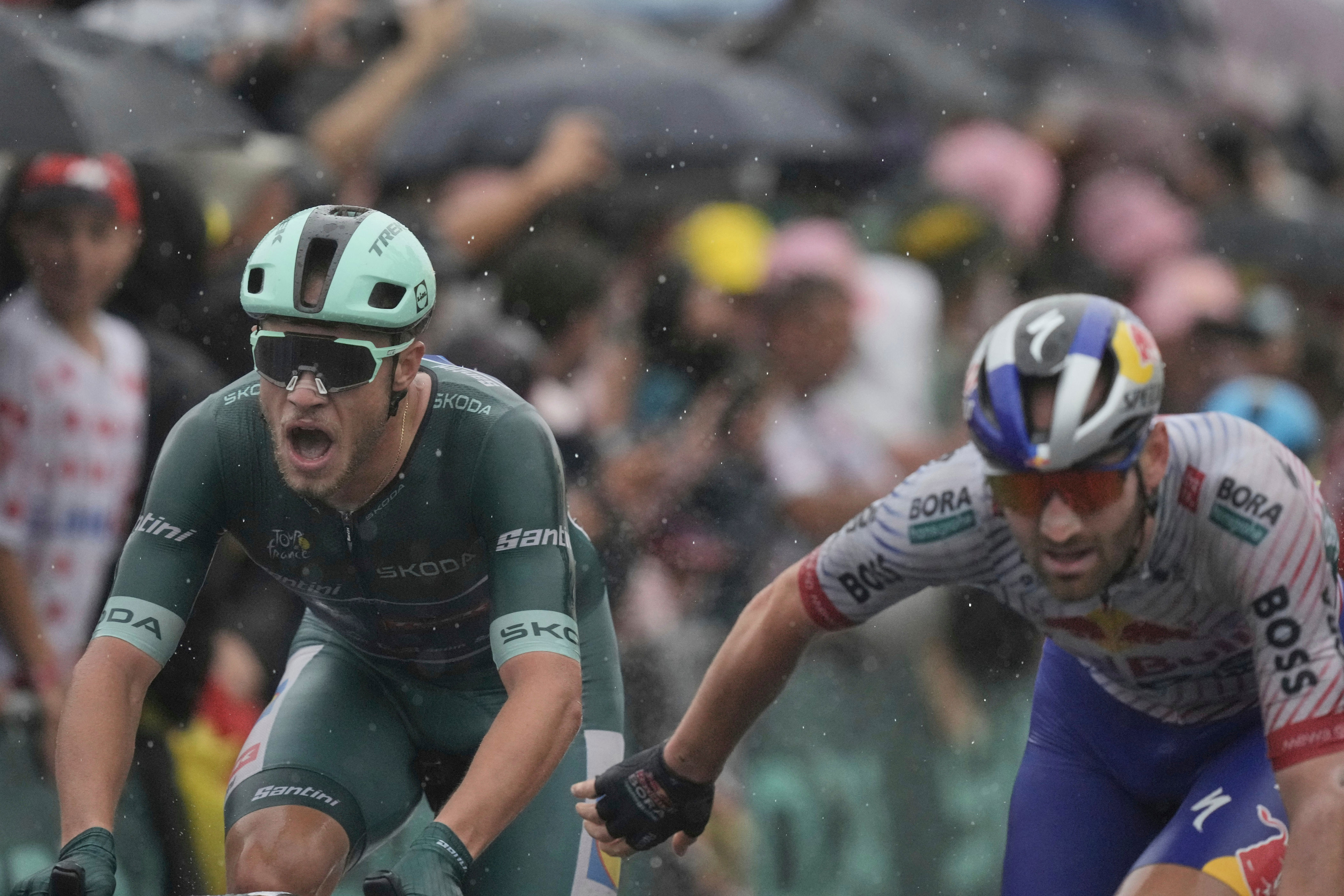 Jonathan Milan sprints to second Tour de France win on crash-hampered ...