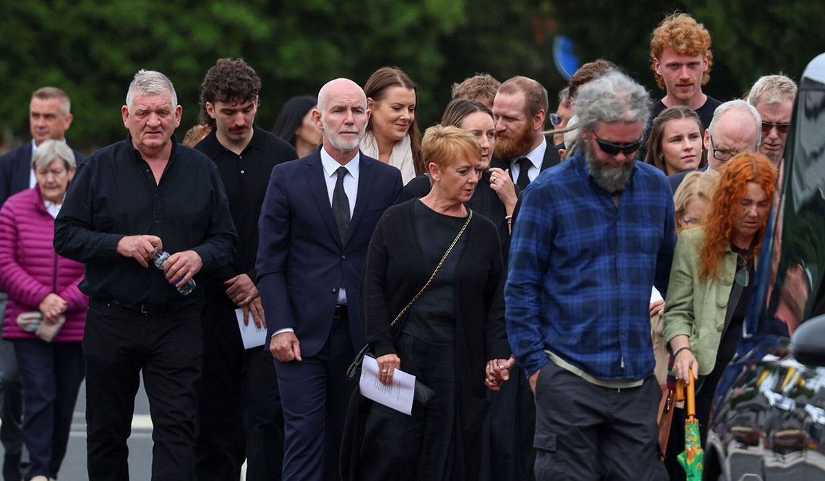 Ray D'Arcy supported by wife as he pays tribute to 'vibrant' mum at funeral