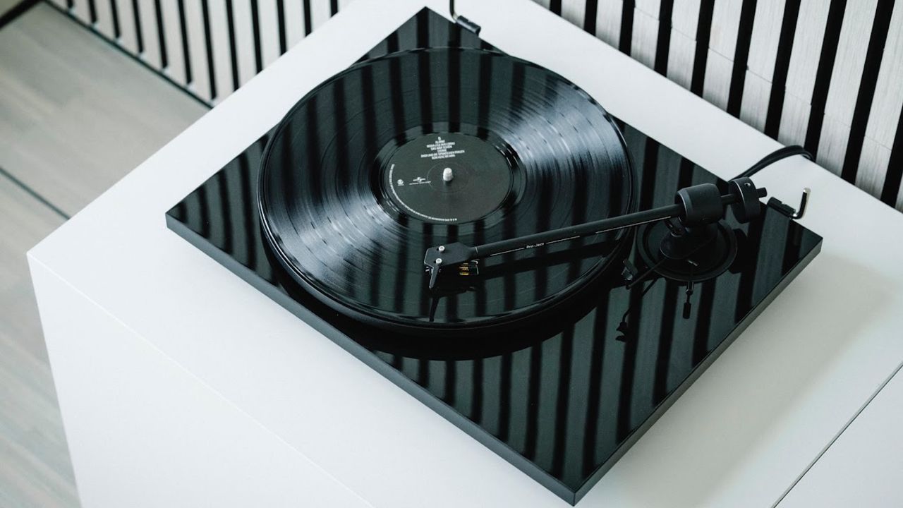 Pro-Ject’s new cheap turntable cuts out the bells and whistles to focus ...