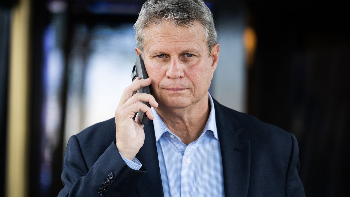 Huizenga skips Michigan Senate race