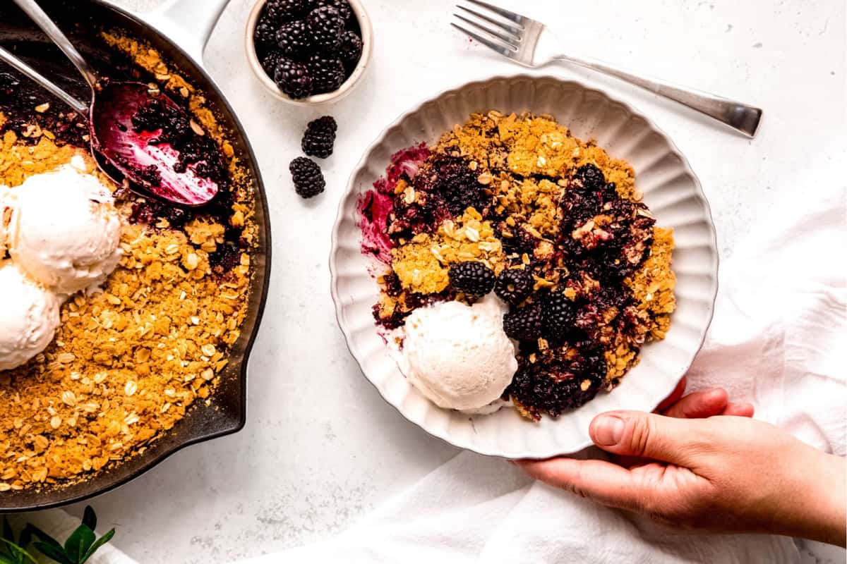 13 easy berry recipes for everything from breakfast to dessert