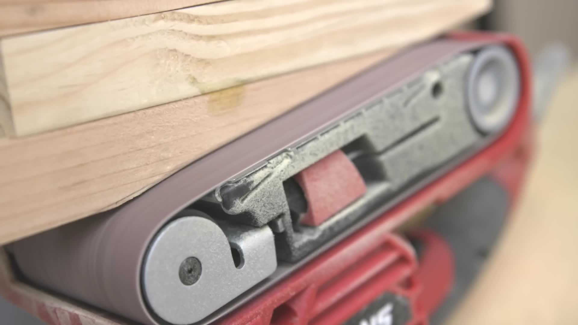 Create your own castle bed from 2x4's