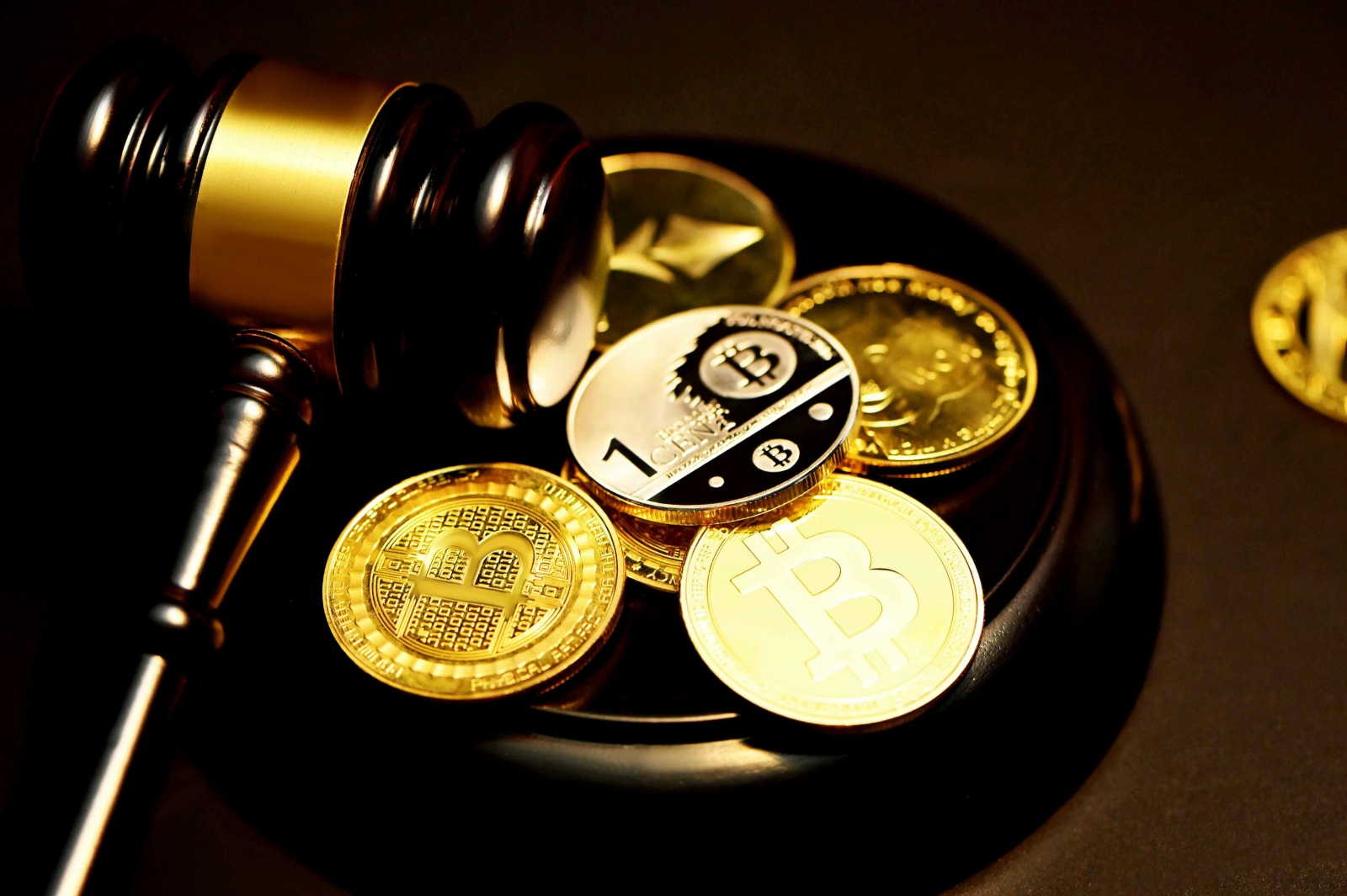 Crypto Market Update: GENIUS Act Becomes First Federal Stablecoin Law ...