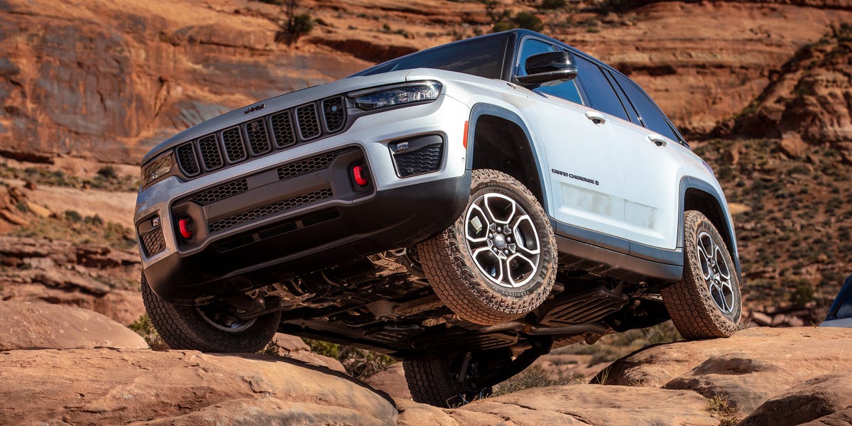 Jeep Is Recalling 121,000 Grand Cherokees Over Concerns for Rear ...