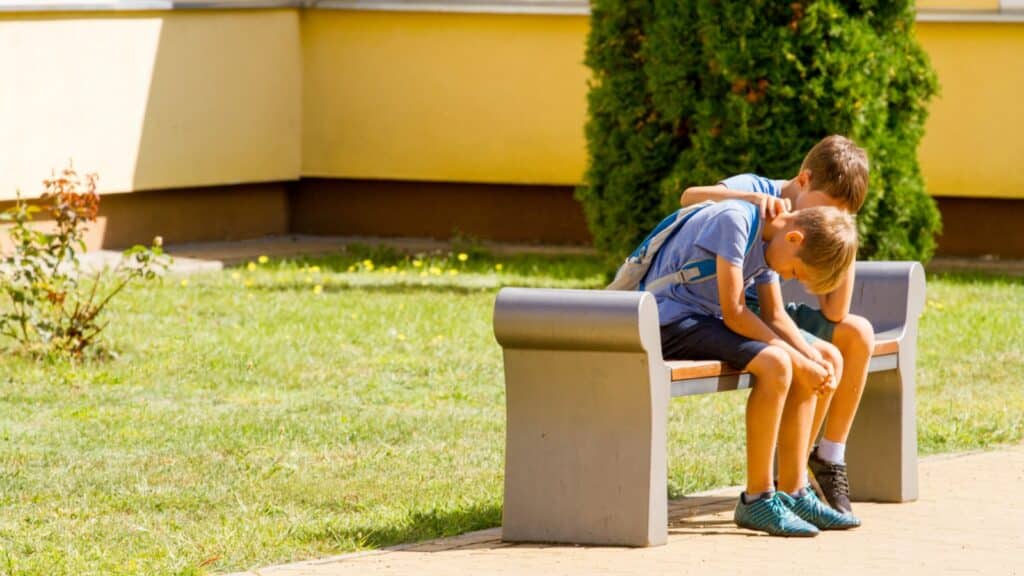 18 childhood struggles that were signs of poverty