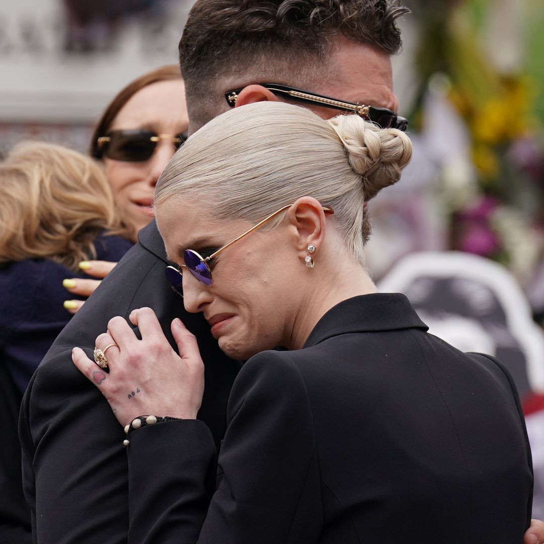 Emotional Kelly Osbourne fights back tears at dad Ozzy's funeral
