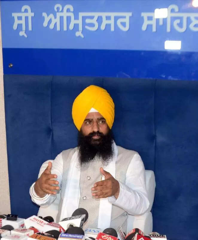 Dhian Singh Mand rejects Giani Gargaj as Akal Takht jathedar