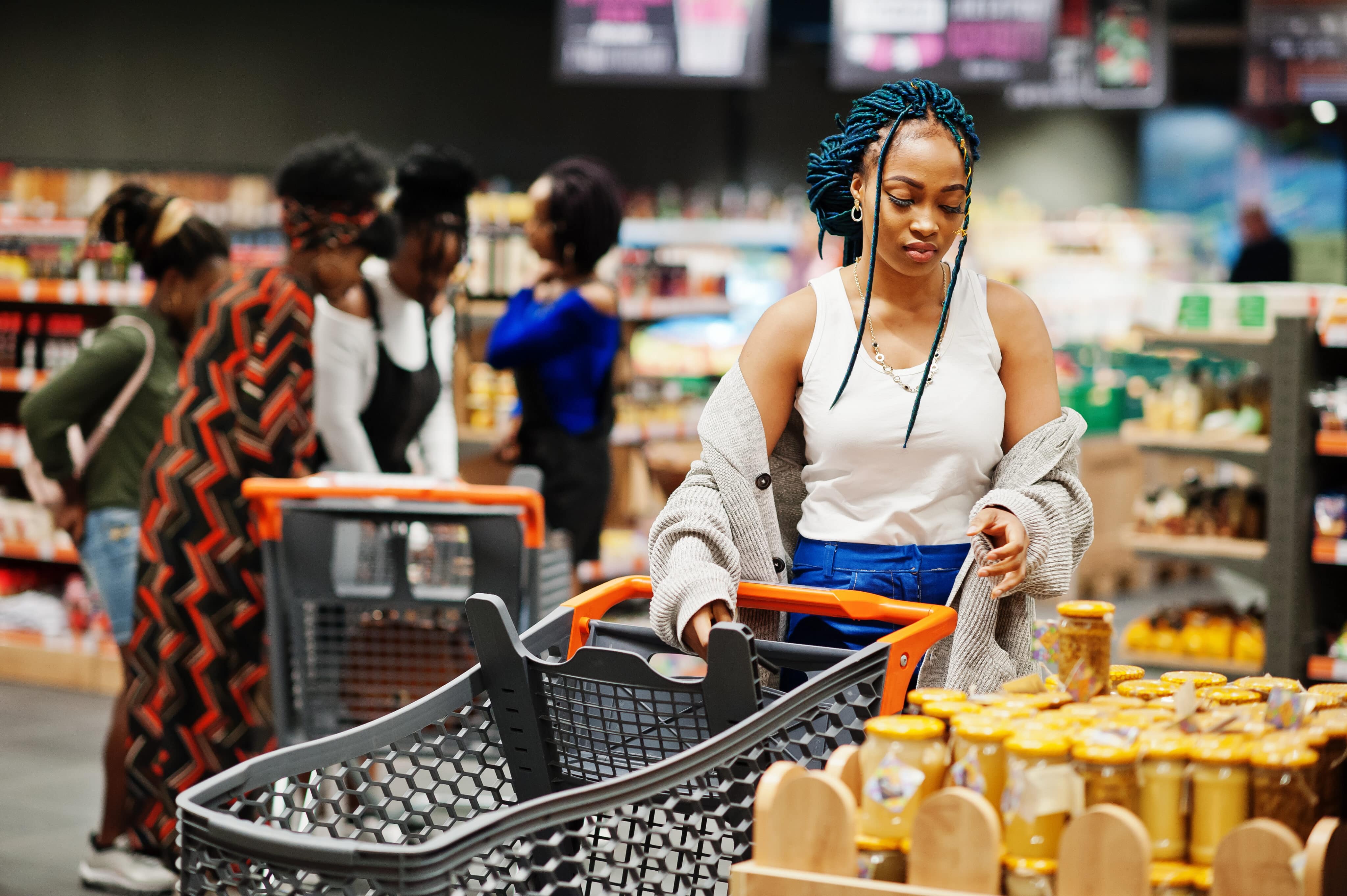 12 annoying things some grocery shoppers keep doing