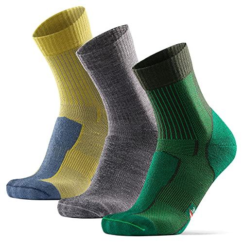 Avid hikers say these are the best socks for achy feet