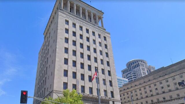 Intruder found inside Civil Courts Building in St. Louis