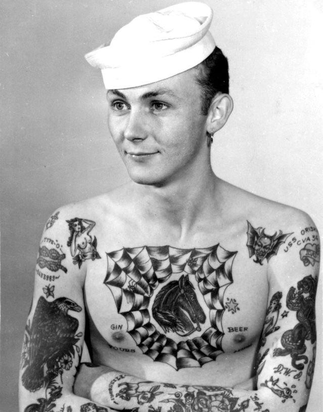 16 Vintage Photos of Tattoos