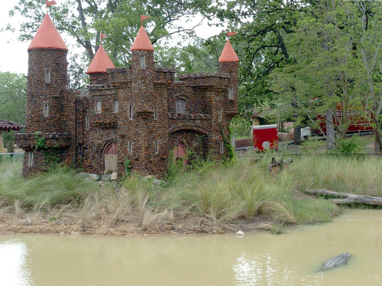 Does Mississippi have any castles? Yes, there are 3. Here's where to ...