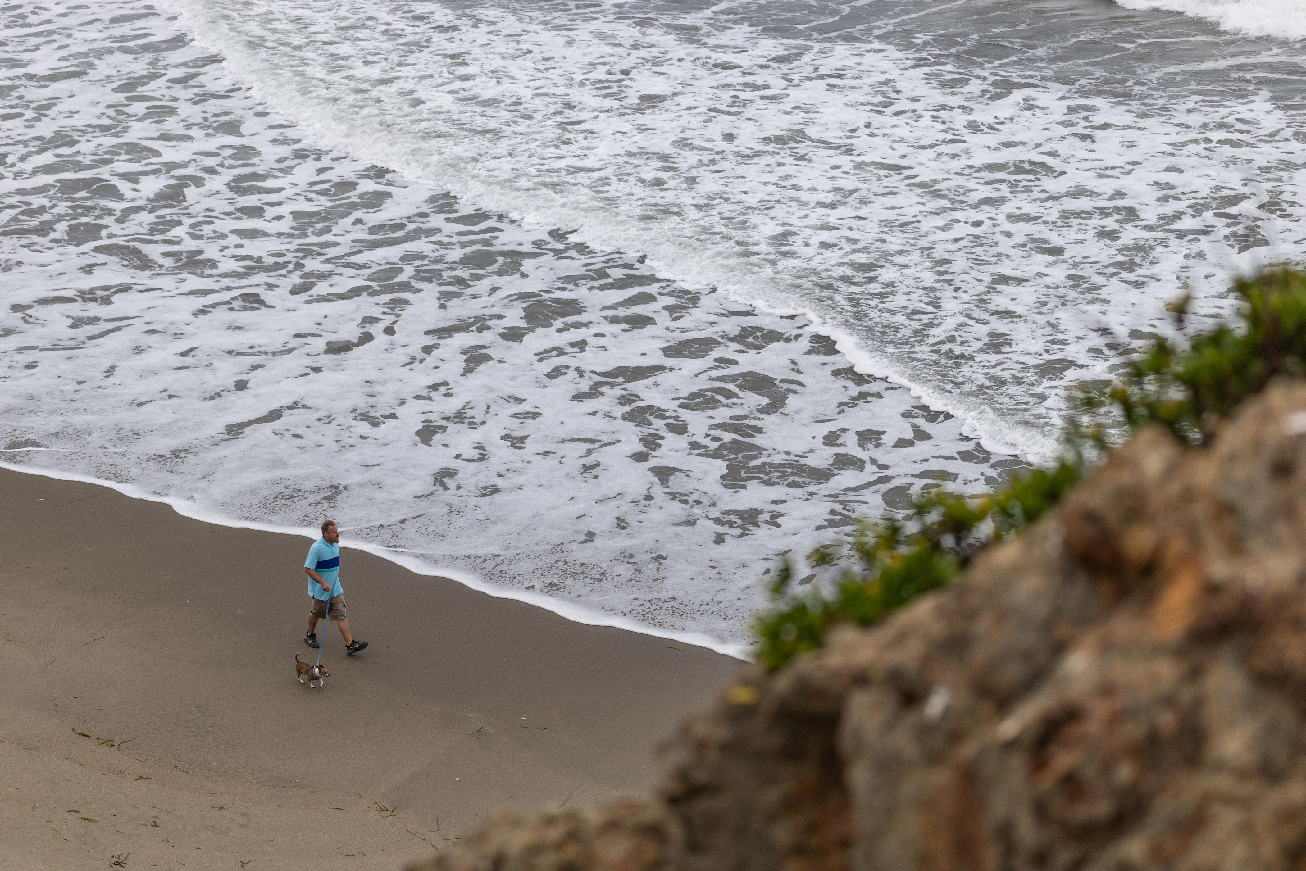 Tsunami alerts canceled for Washington coast as waves subside