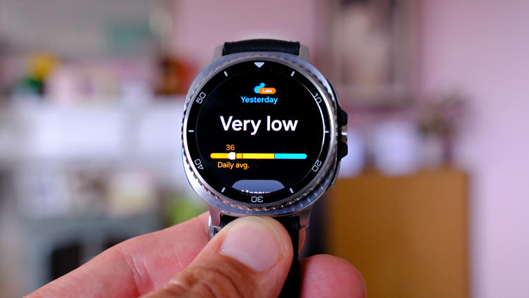 I swapped my smartwatch for a 'dumb watch' for two weeks and now I ...