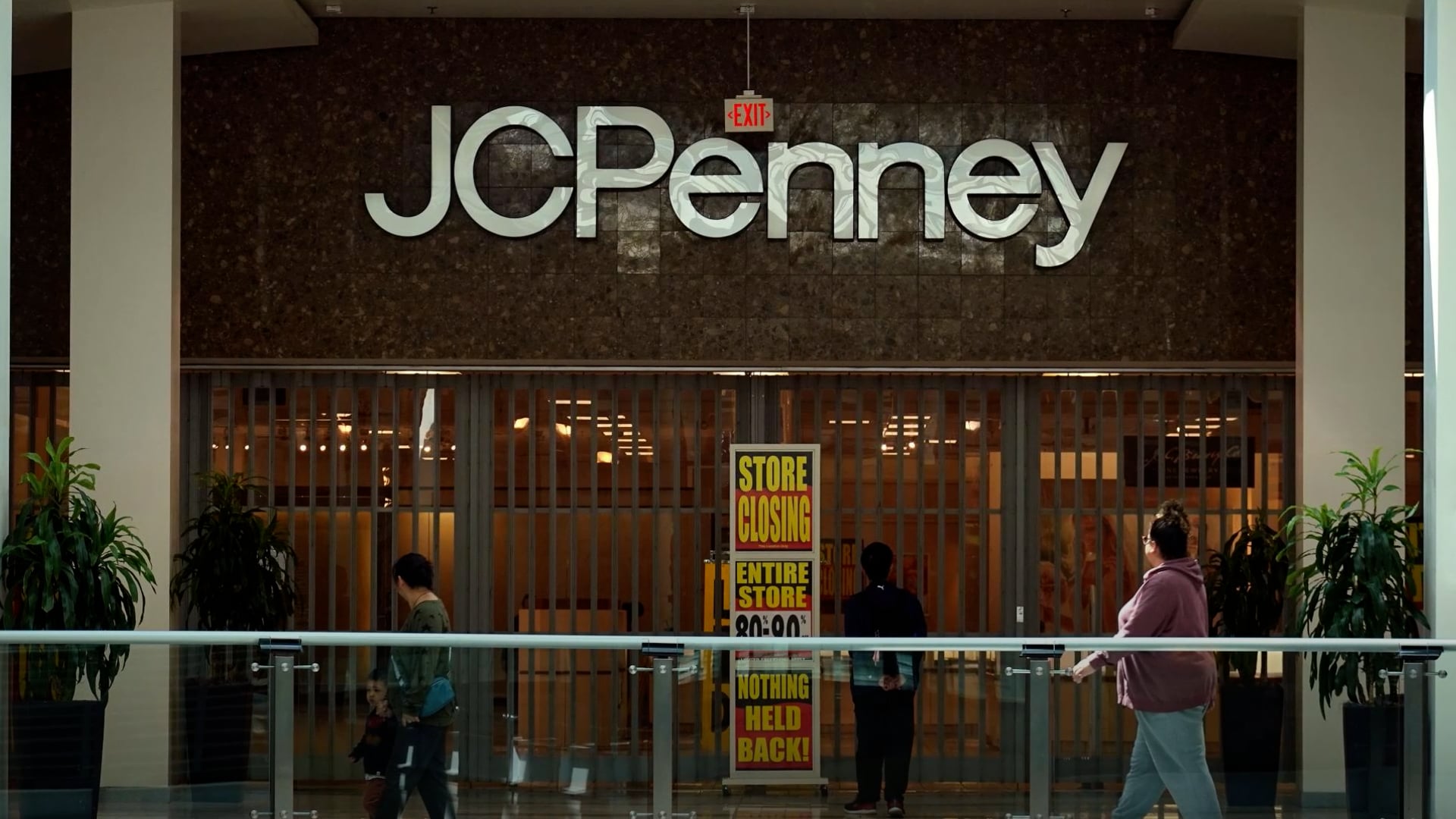119 JCPenney Stores Sold To Private Firm For Nearly $1 Billion