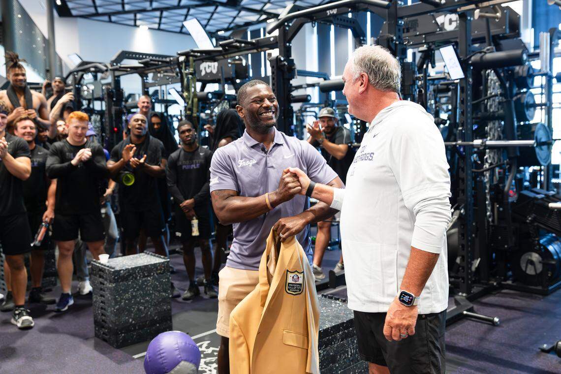 TCU legend gifts Hall of Fame Jacket, stuns university