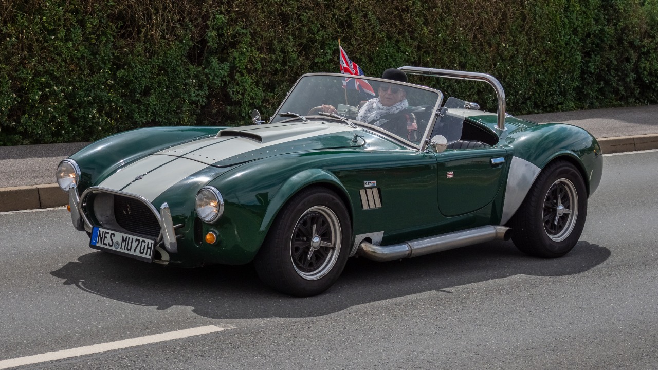 10 American performance cars that delivered shocking speed for their time