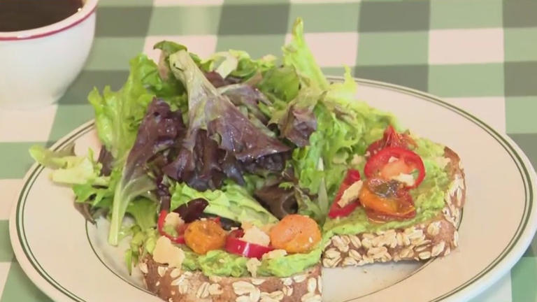 Walking Daisy in Brookfield; bold new brunch spot, scratch-made dishes