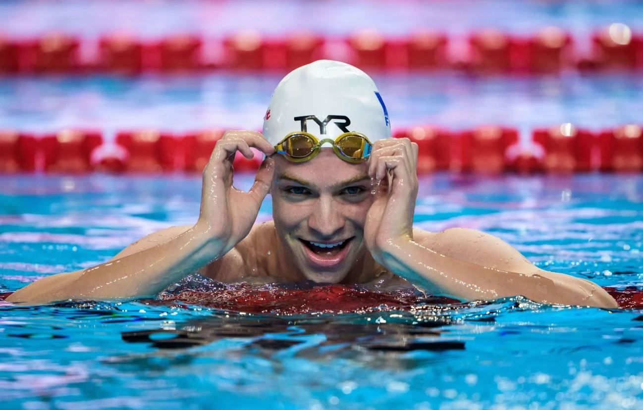 Léon Marchand explose le record du monde du 200m 4 nages aux Mondiaux de Natation 2025