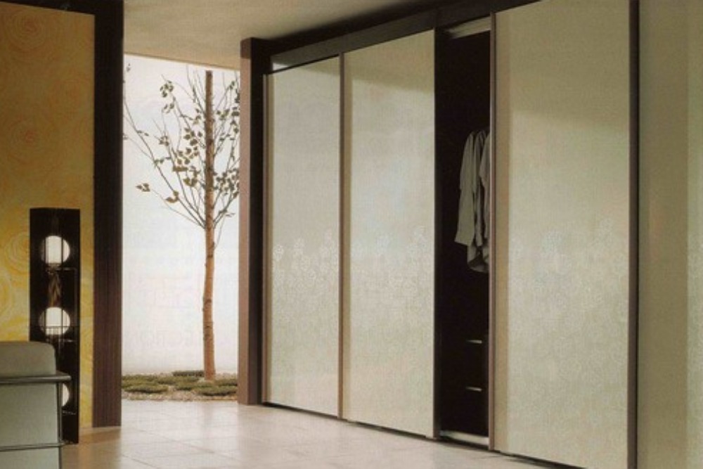 15 Closet Doors That Double As Hidden Storage