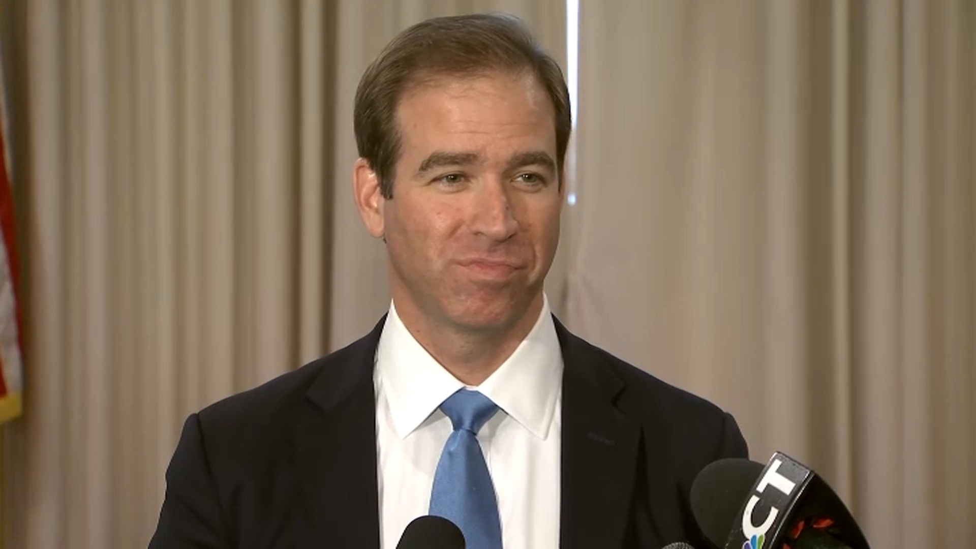 Ex alcalde de Hartford, Luke Bronin, anuncia su intención de postularse para el Congreso