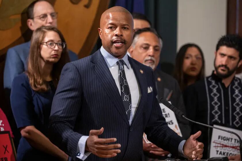 Texas House Democrats are fundraising to potentially leave the state to ...